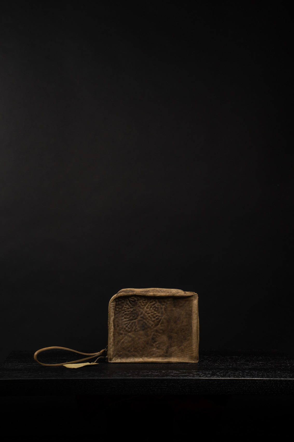 SHOTO-BAG-BIVO-HORSE FOCA OLIVE – THE Treasury